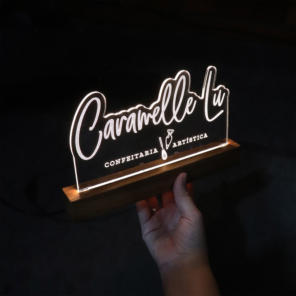 Luminária Logo Contorno Oficina 021 M/G | MadeiraMadeira