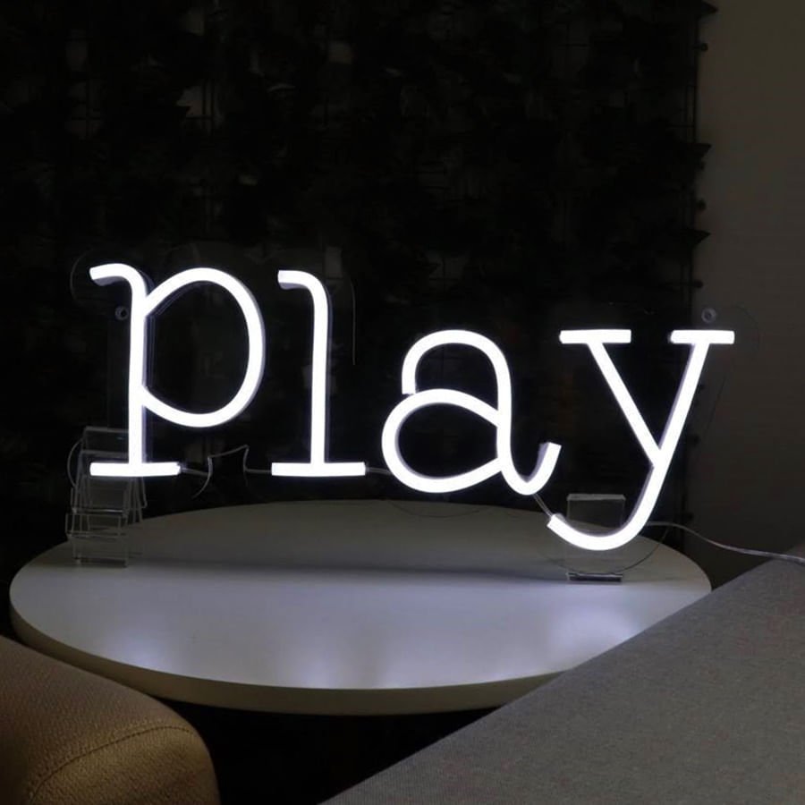 Letreiro Neon Led - Play | MadeiraMadeira