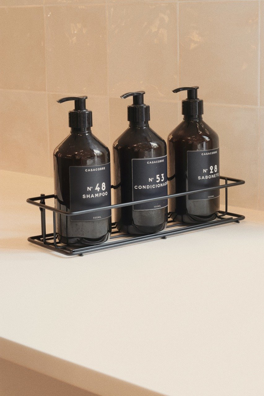 Porta Shampoo Kim Black SCHMITT | MadeiraMadeira