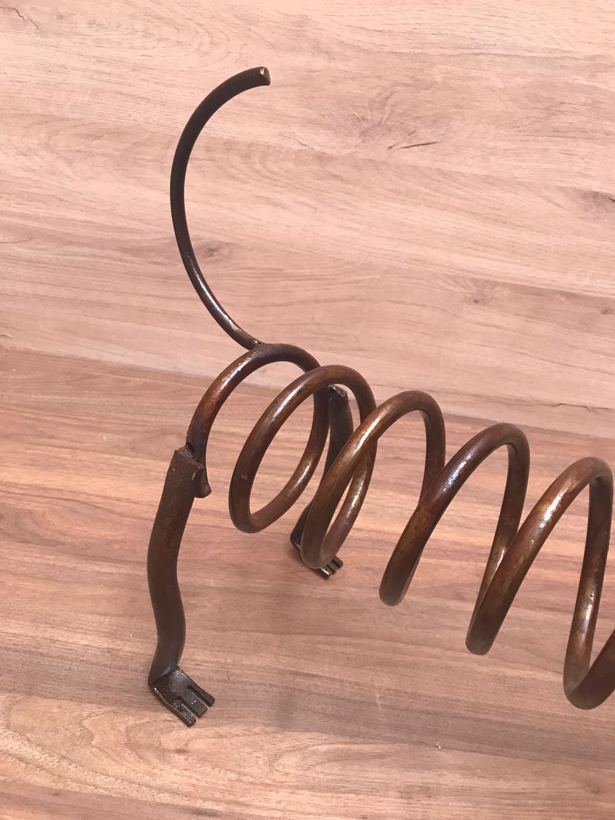 Escultura Cachorro Mola de Ferro | MadeiraMadeira