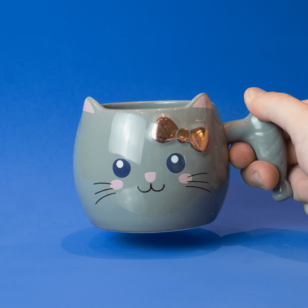 Caneca de Porcelana Cat Loves Fish - Cinza | MadeiraMadeira