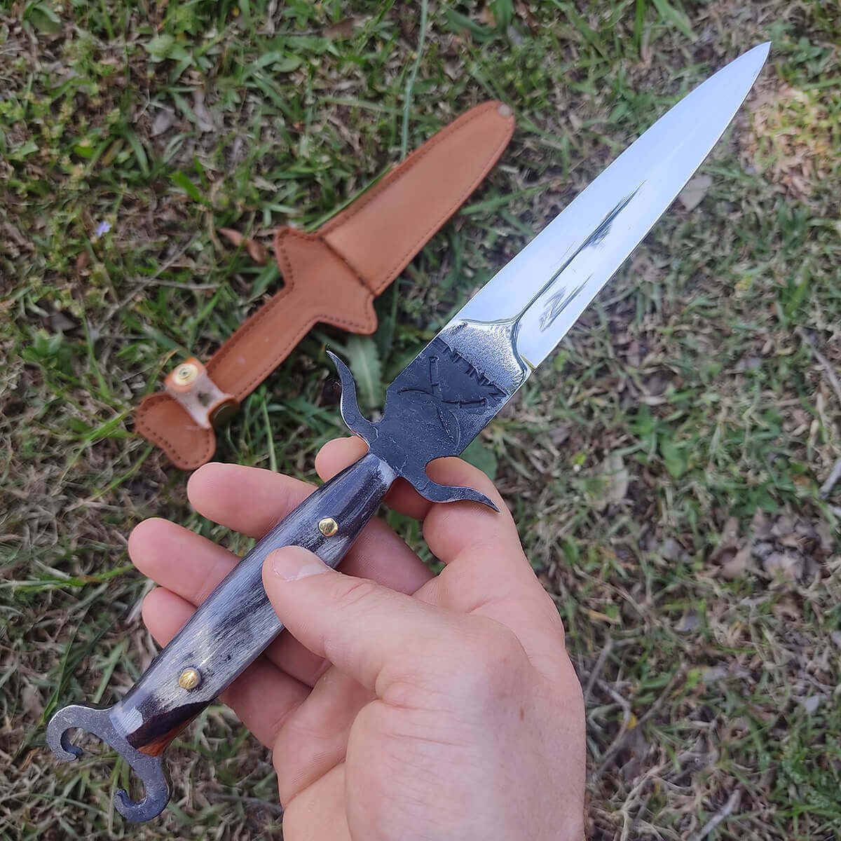 Punhal Tático Militar Adaga Pequena Artesanal Aço Cirúrgico 5' Híbrido ...