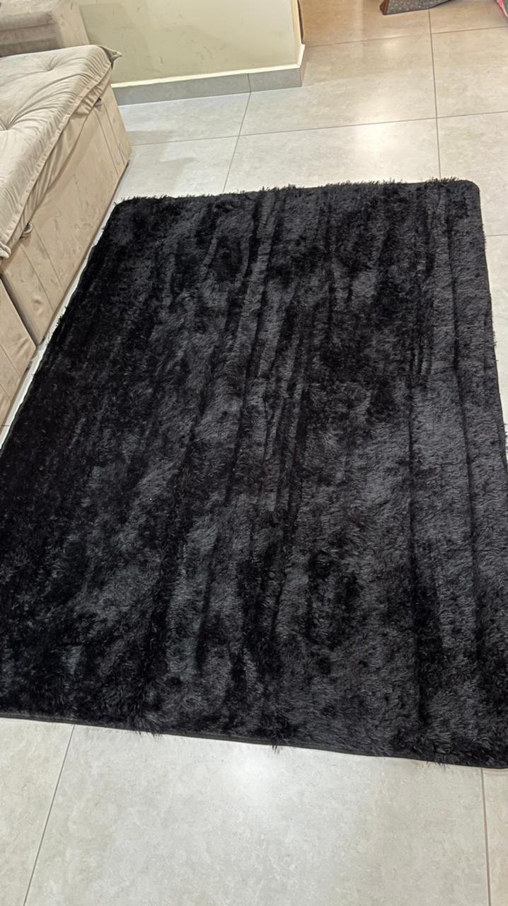 TAPETE FELPUDO 2,00 X 1,40 PRETO LISO | MadeiraMadeira