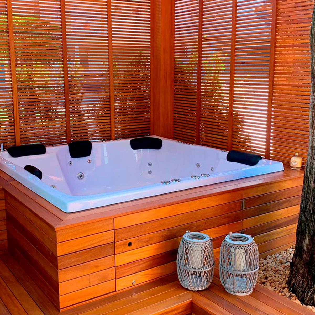 Spa Quadrado Nova Iorque Padrão com Hidro | MadeiraMadeira