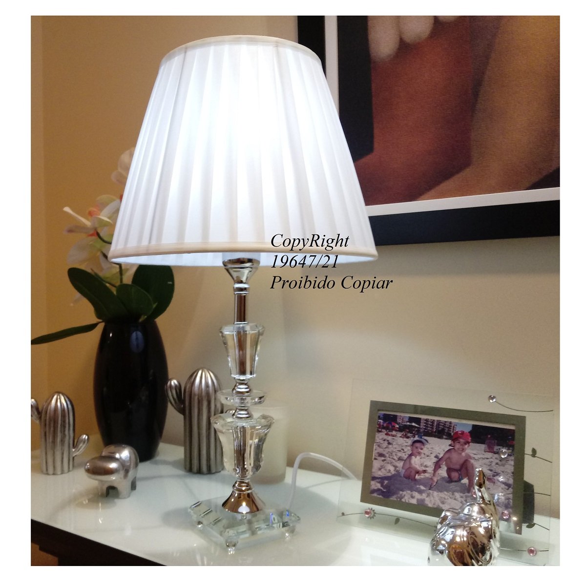ABAJUR DE CRISTAL COM 53 CM DE ALTURA E CUPULA BRANCA S93 | MadeiraMadeira