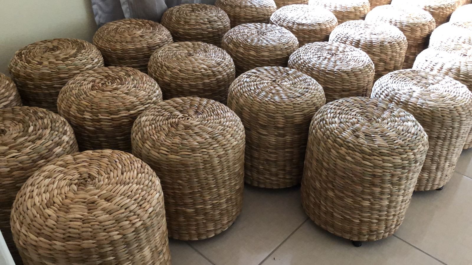 PUFF PALHA TABOA KIT 2 DECORAÇÃO BOHO CHIC PRAIANA 35X35 | MadeiraMadeira