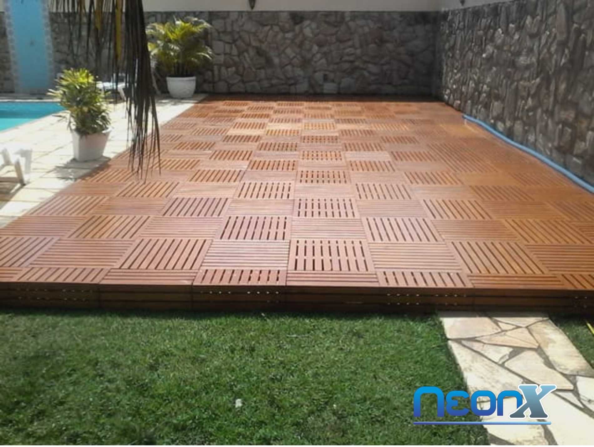Deck de Madeira Modular 50x50 Cm com Pintura Neonx:verniz Natural Uv ...