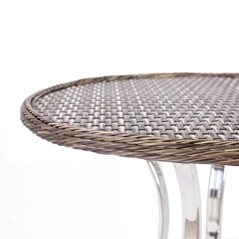 Mesa com 4 cadeiras em aluminio e fibra sintetica, ideal para areas ...