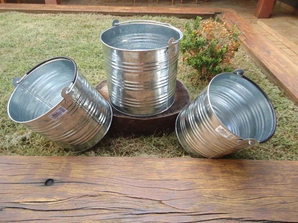 Balde De Água Aço Galvanizado 20 Litros Com Alça Revestida | MadeiraMadeira