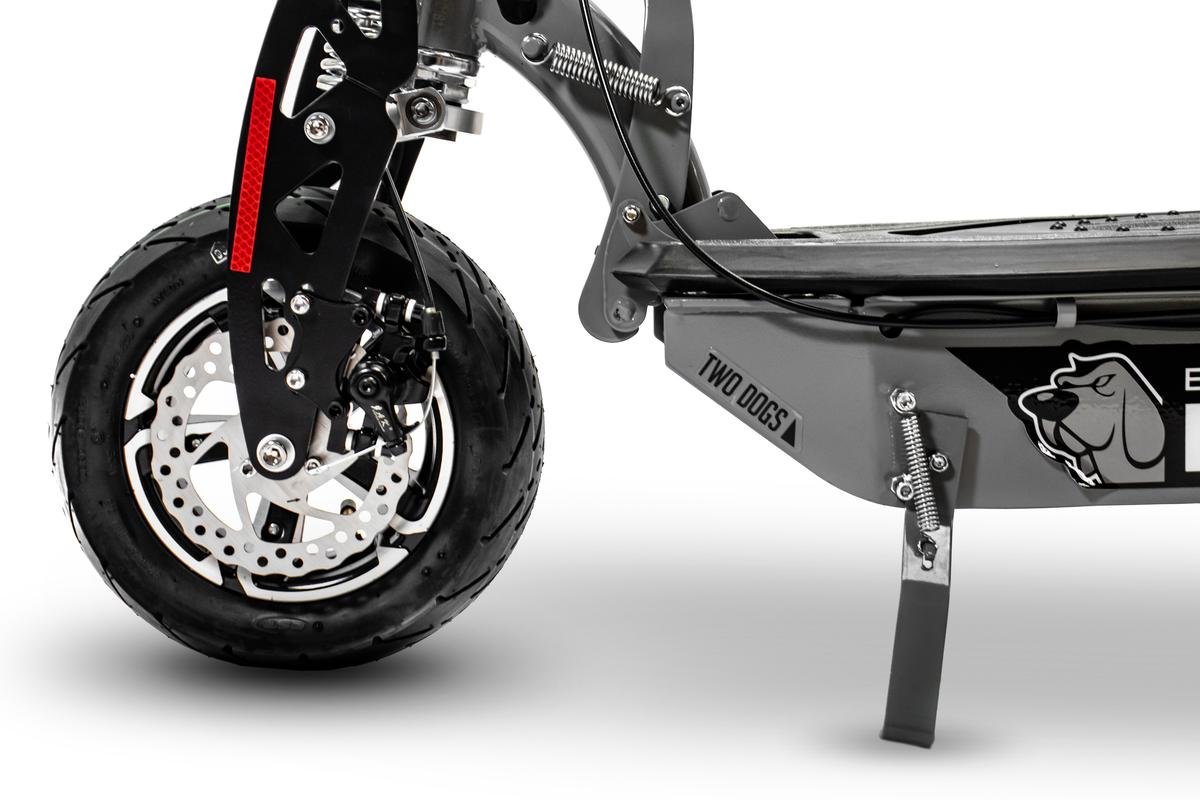 Patinete Elétrico Scooter Two Dogs 1600w 48v:Cinza | MadeiraMadeira