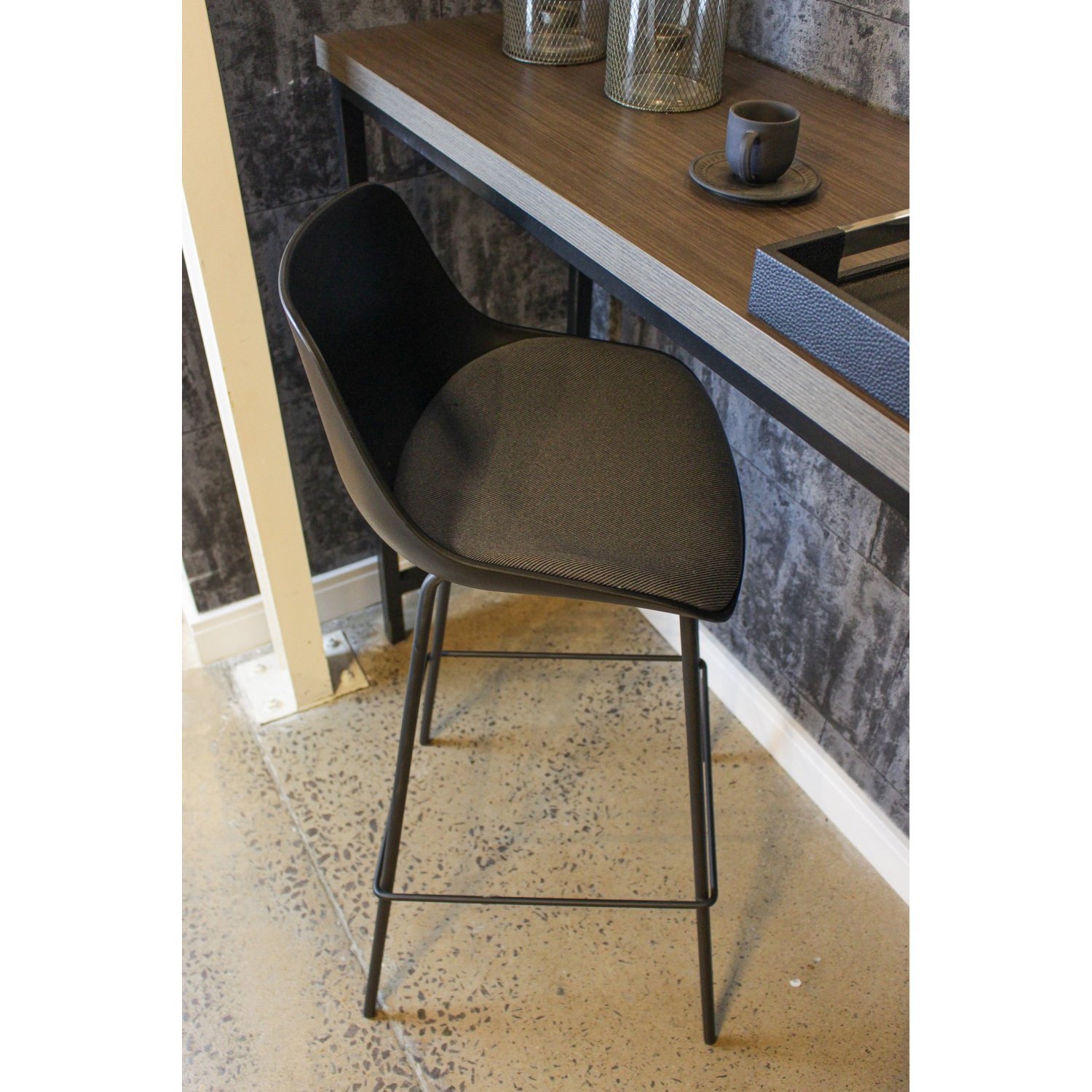 Banqueta Medelín Rivatti Móveis | MadeiraMadeira