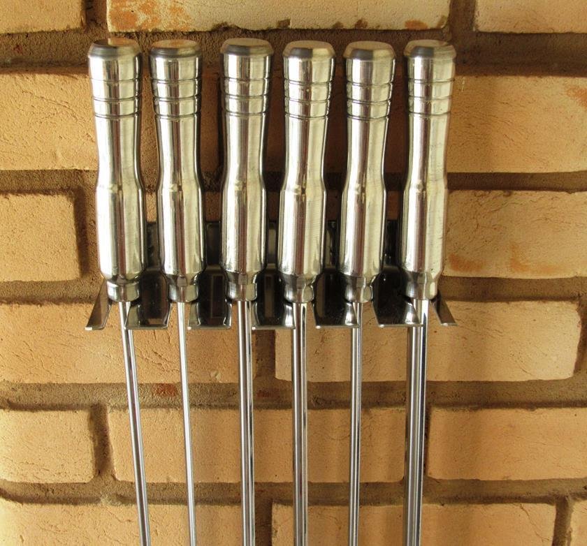Porta Espeto de Parede em Inox para 6 Espetos | MadeiraMadeira