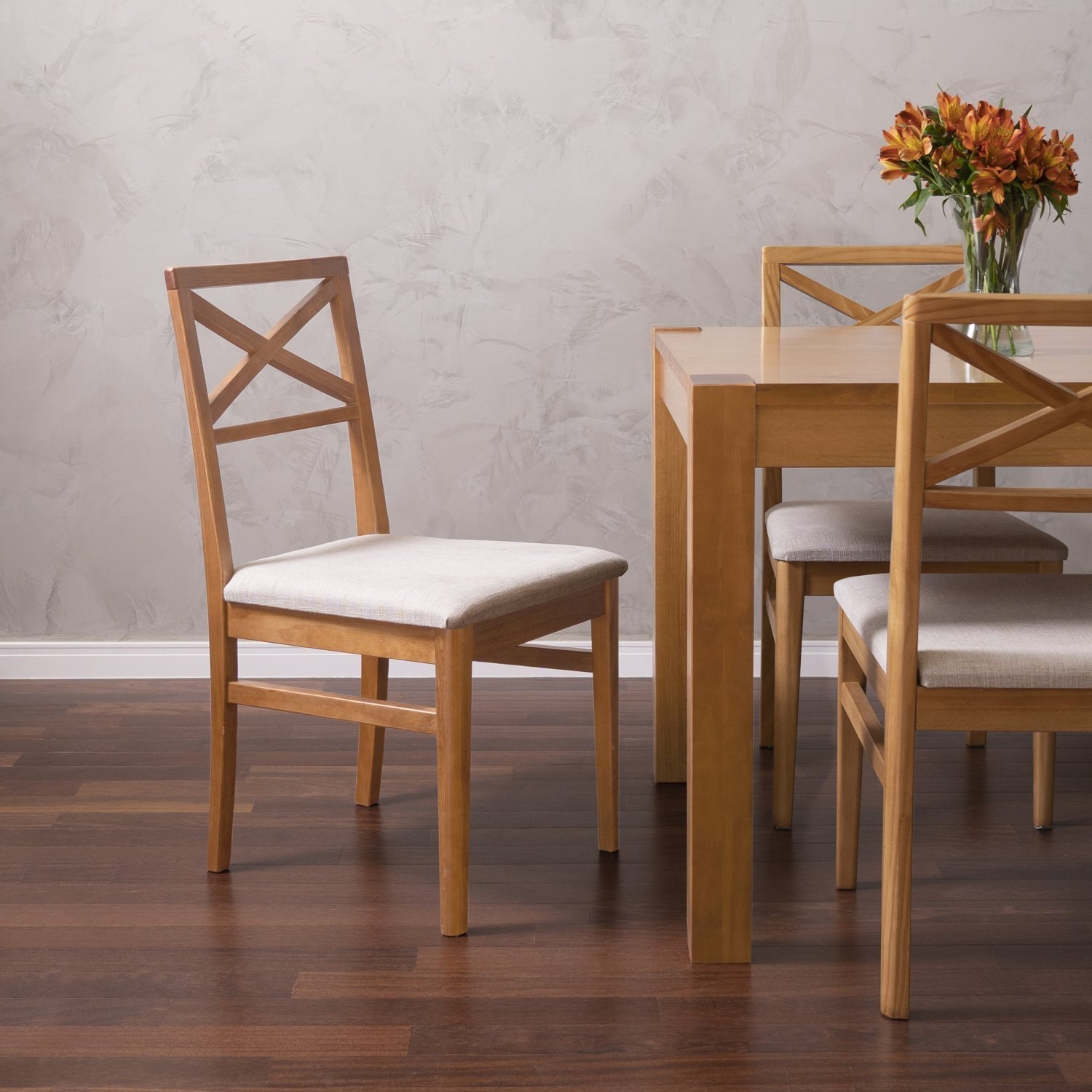 Kit 2 Cadeira Estofada Primavera CabeCasa MadeiraMadeira | MadeiraMadeira