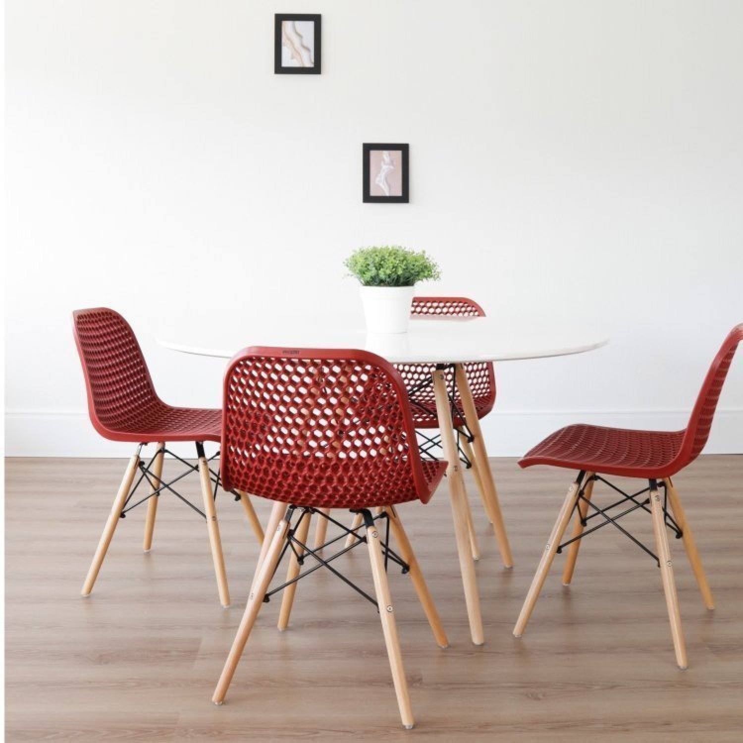 Conjunto Sala de Jantar Mesa Eiffel 120x75cm Tampo MDF com 4 Cadeiras Eloisa | MadeiraMadeira