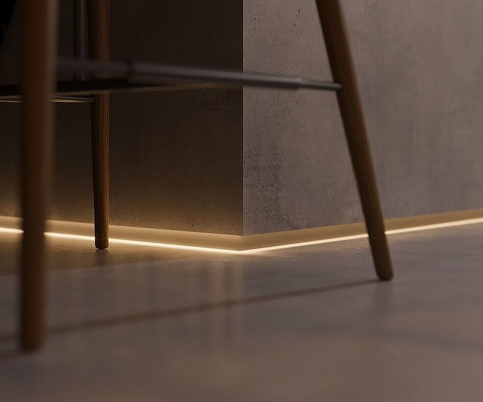 Rodapé Invertido Inclinado Arkas em Aluminio com Aba para LED 50mm x ...