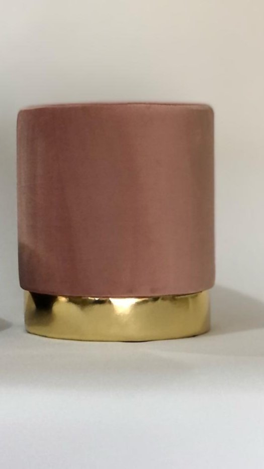 PUFF ROSA ESCURO RODAPE DOURADO | MadeiraMadeira