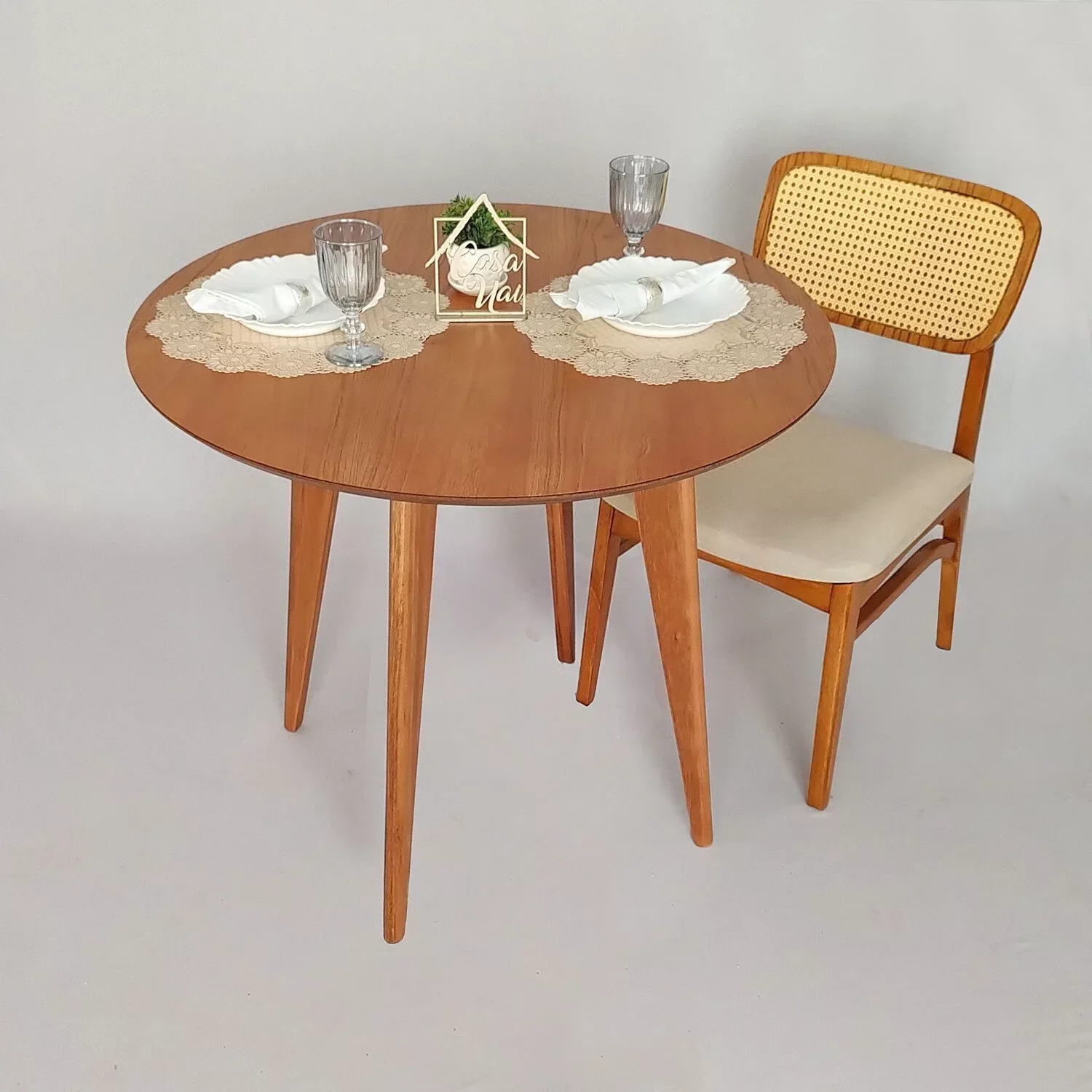 Mesa de Jantar 90cm Redonda Tampo Laminado em Madeira Slim Casa Uai ...