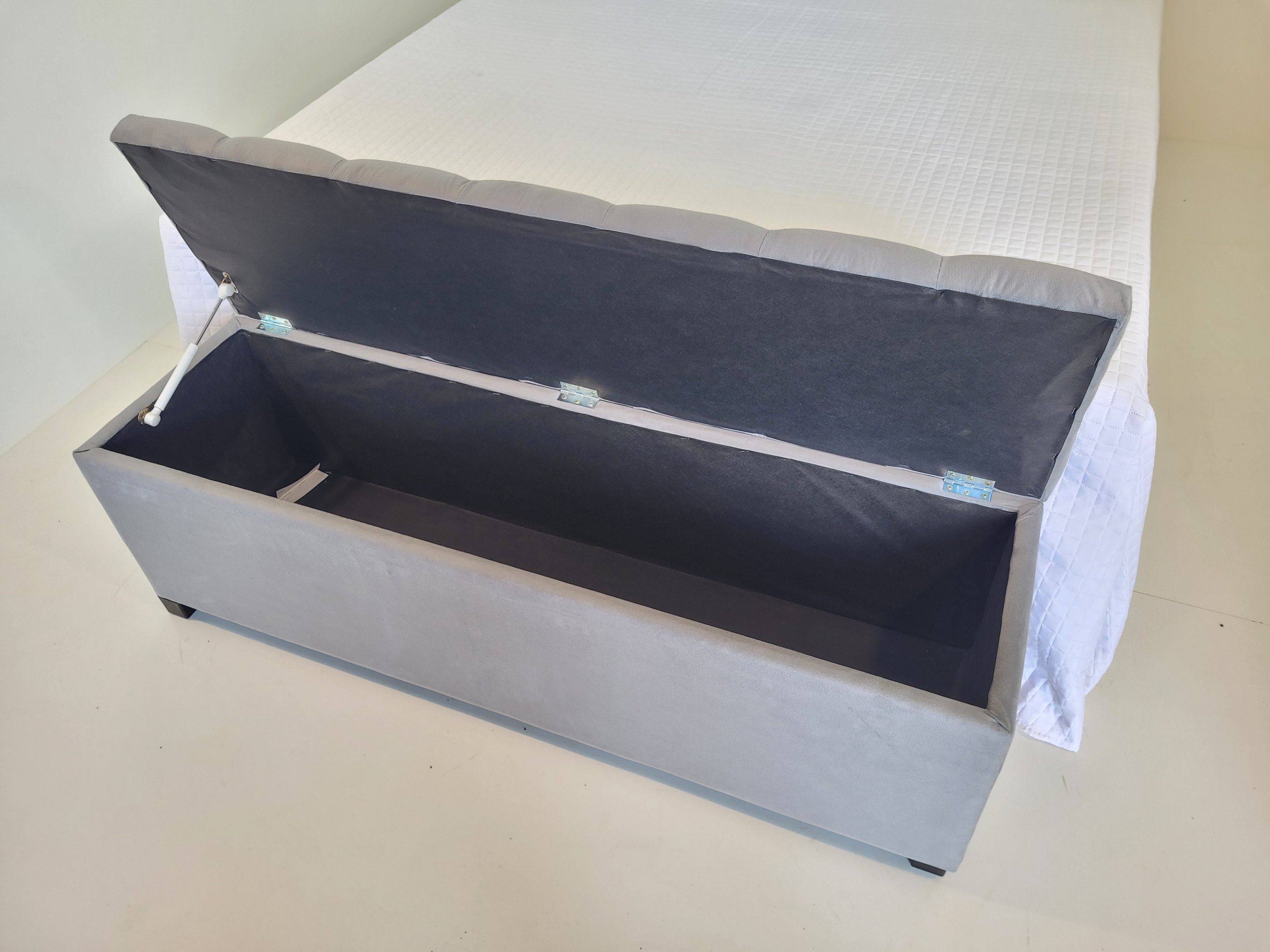 Baú Clássico Tamanho Queen 160x40x45cm Na Cor Cinza - Elegância Para ...