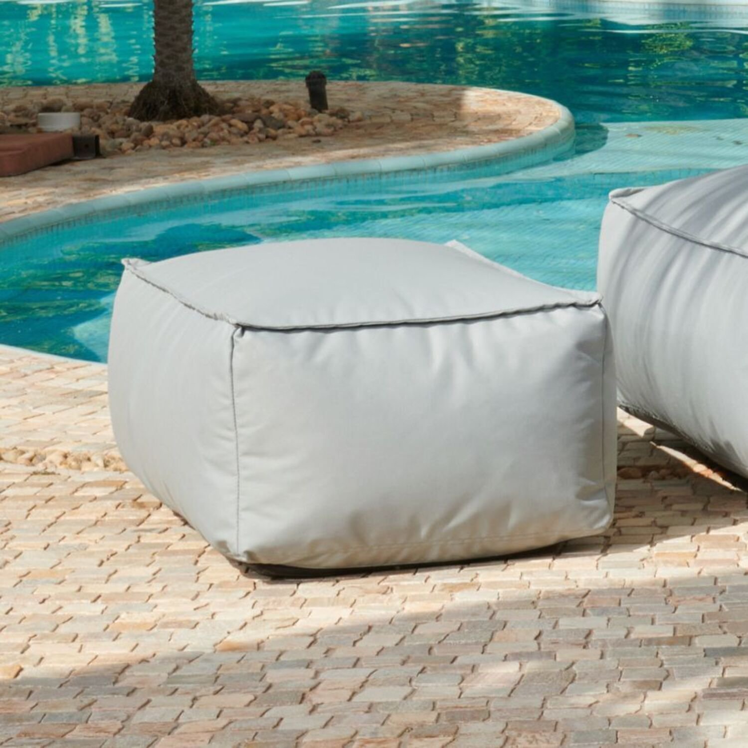 Puff para Área Externa Tecido Outdoor Trancoso | MadeiraMadeira