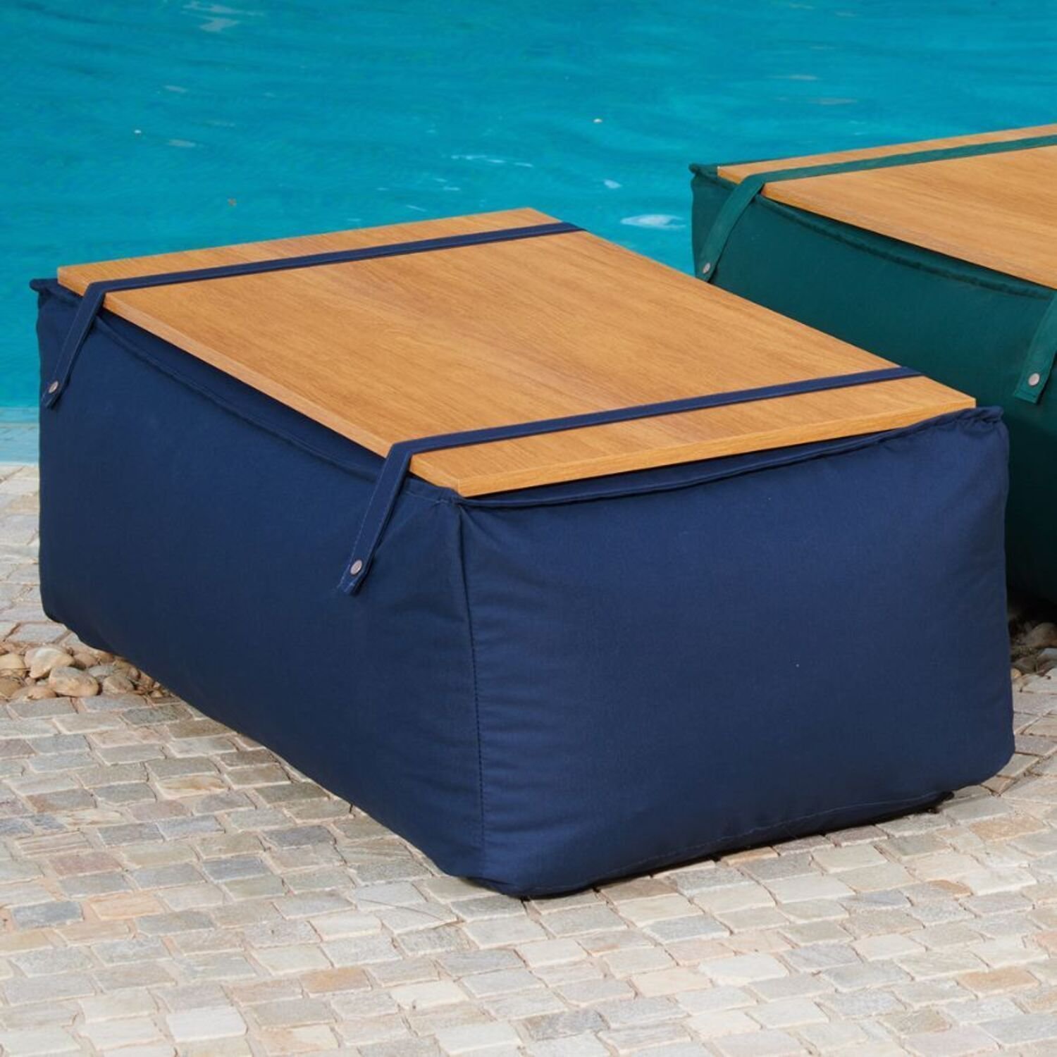 Puff em Outdoor com Tampo Trancoso | MadeiraMadeira