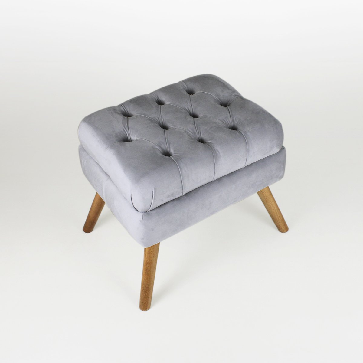 Puff de Veludo Apoio de Pés para Sala - Prata | MadeiraMadeira