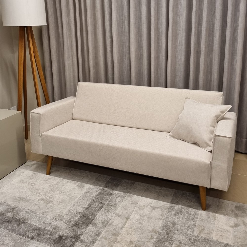 Sofá Paris Estofado Linho Cru 3 Lugares Pés Palito | MadeiraMadeira
