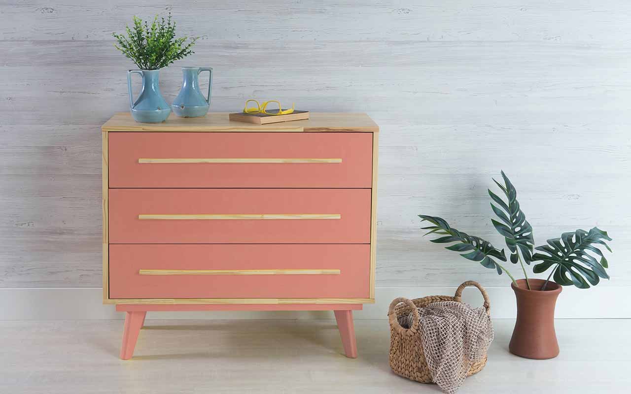 CÔMODA PEQUENA 3 GAVETAS DE MADEIRA CELESTE NATURAL E ROSA CORAL ...