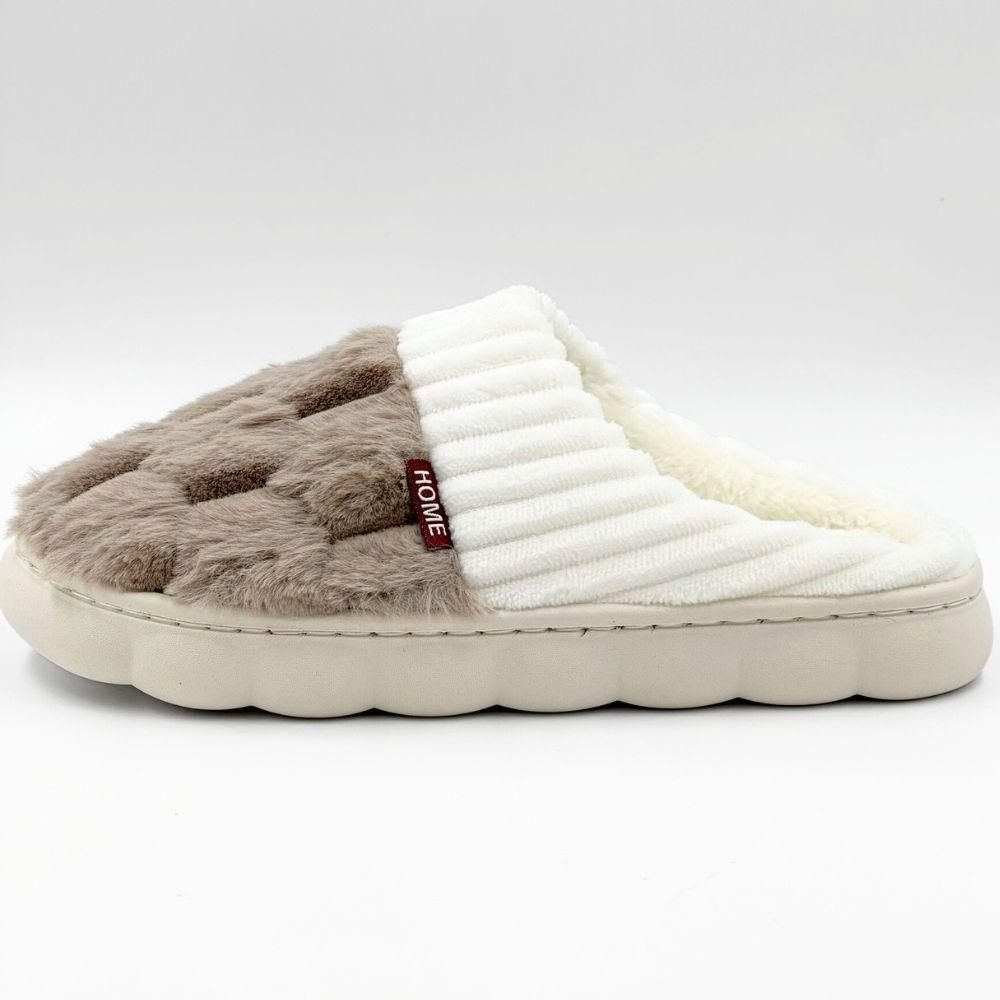 Pantufa Europa Nuvem Bia em Pelo e Fleece Feminina | MadeiraMadeira