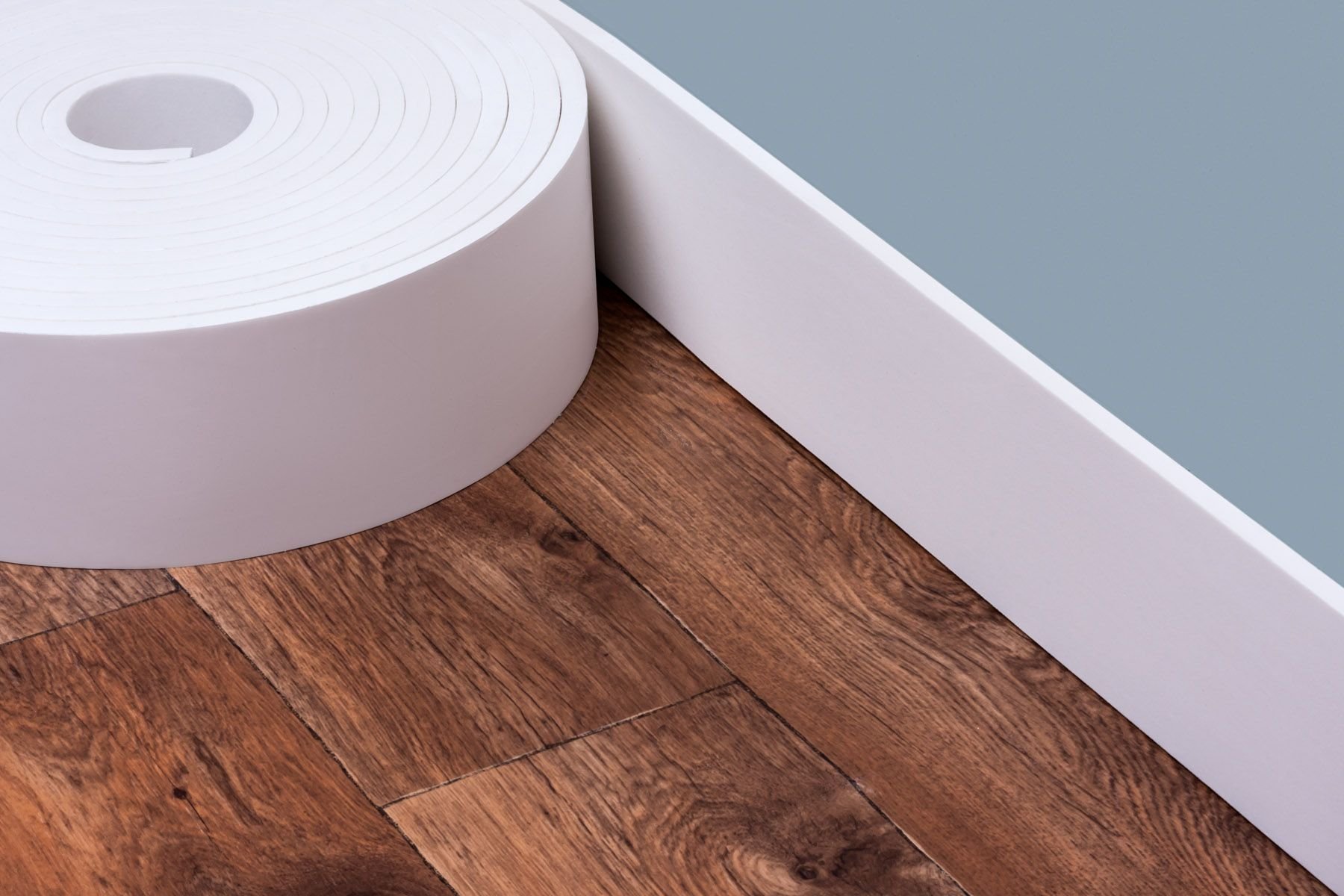 Rodapé Eva Flexível Autoadesivo 10cm X 1cm Veneza 10 Metros | MadeiraMadeira