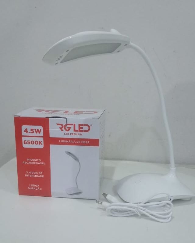 Luminária De Mesa Touch 4.5w 6500k Rg Led Branca | MadeiraMadeira